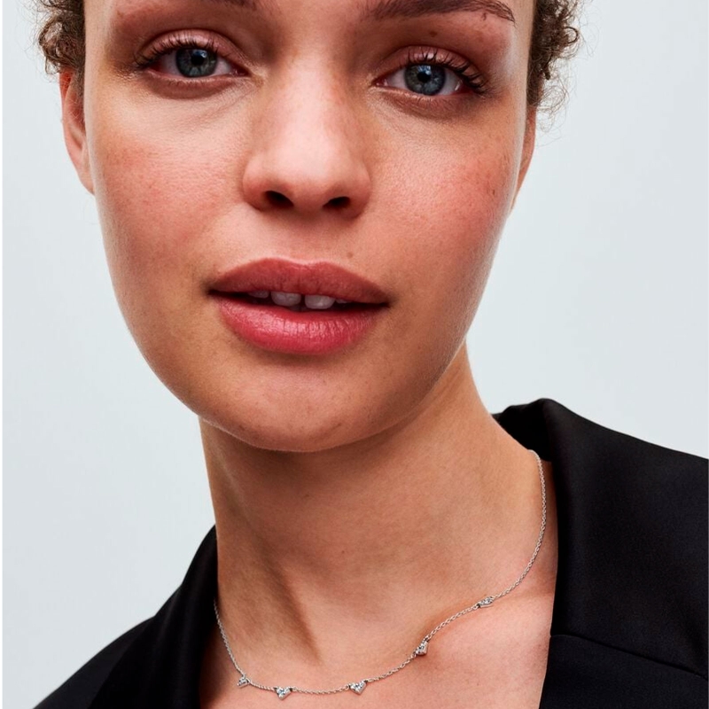 Collar Pandora de cadena con tres piedras y corazón 393160C01-45 ...