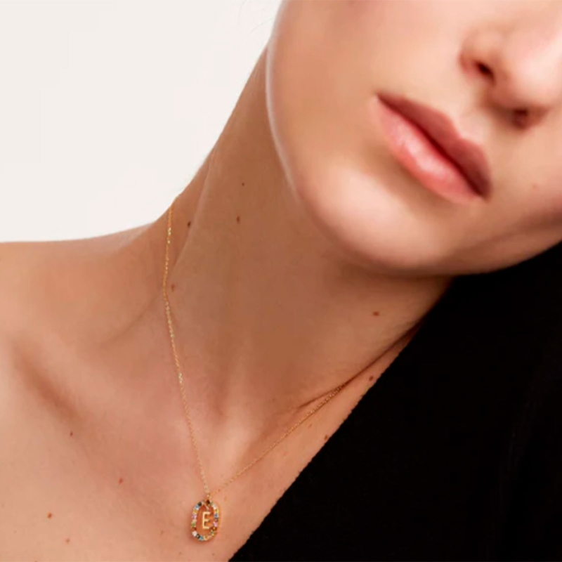 Collar Pdpaola letra E mujer plata baño oro CO01-264-U - Joyerías Sánchez