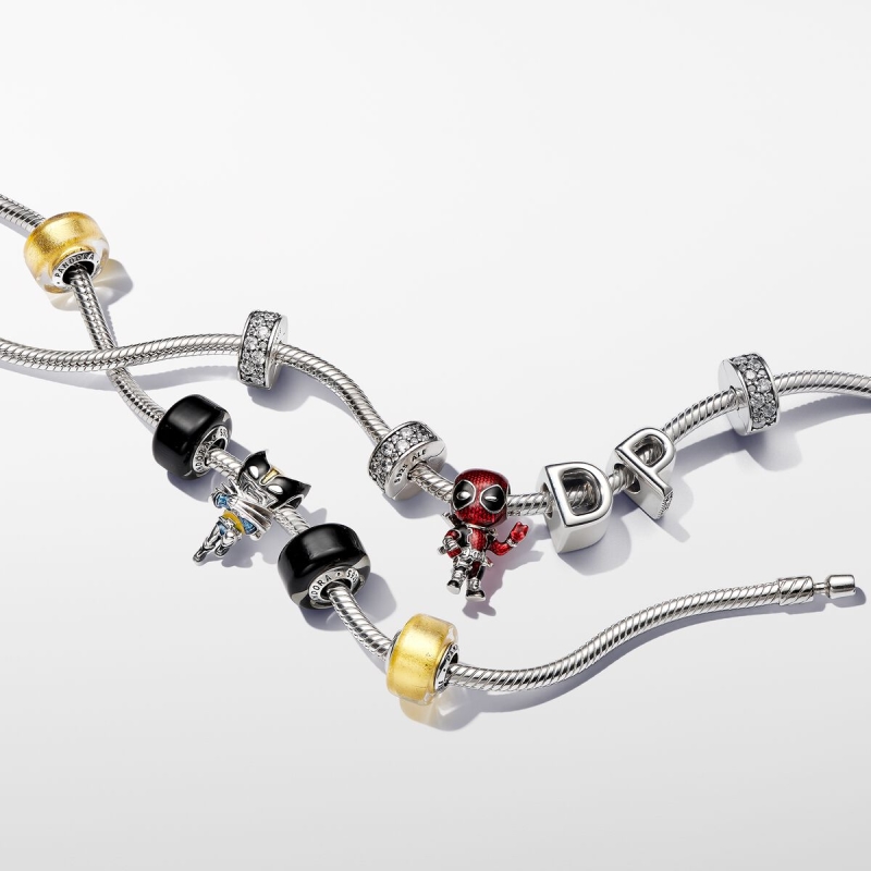 Charm Pandora Lobezno de Marvel 793359c01 - Joyerías Sánchez