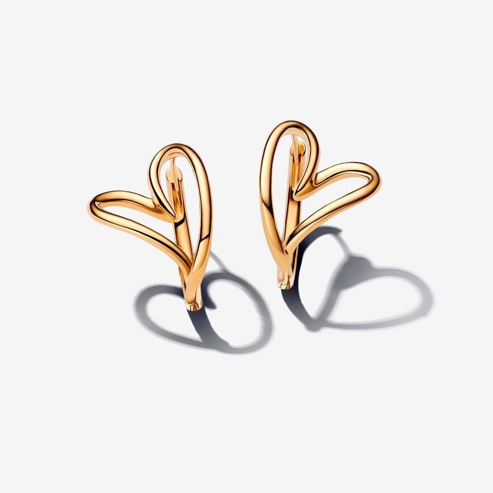 Pendientes Pandora Shine Corazón Orgánico 263807C00 - Joyerías Sánchez