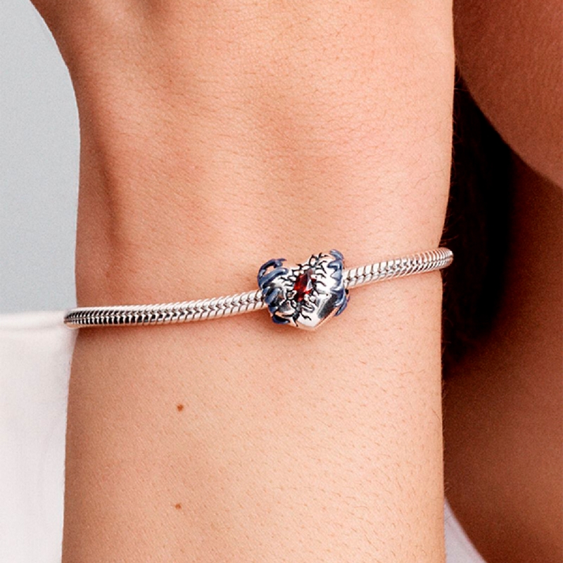 Charm Pandora Corazón Brillante Stranger Things 793565C01 - Joyerías ...