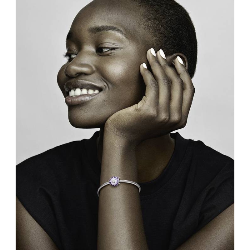 Charm en plata de ley Margarita Morada 798775C02