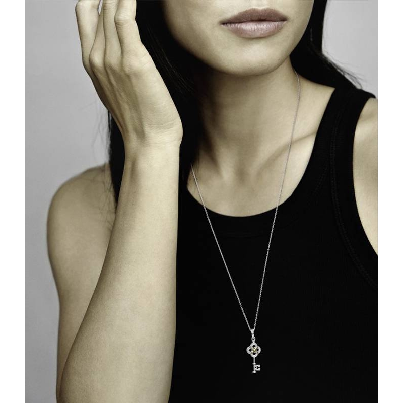 Collar Pandora en plata de ley Llave y Flor 399339C01-70