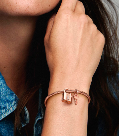 CHARM PANDORA ROSE CANDADO Y LLAVE DEL AMOR 780088C01